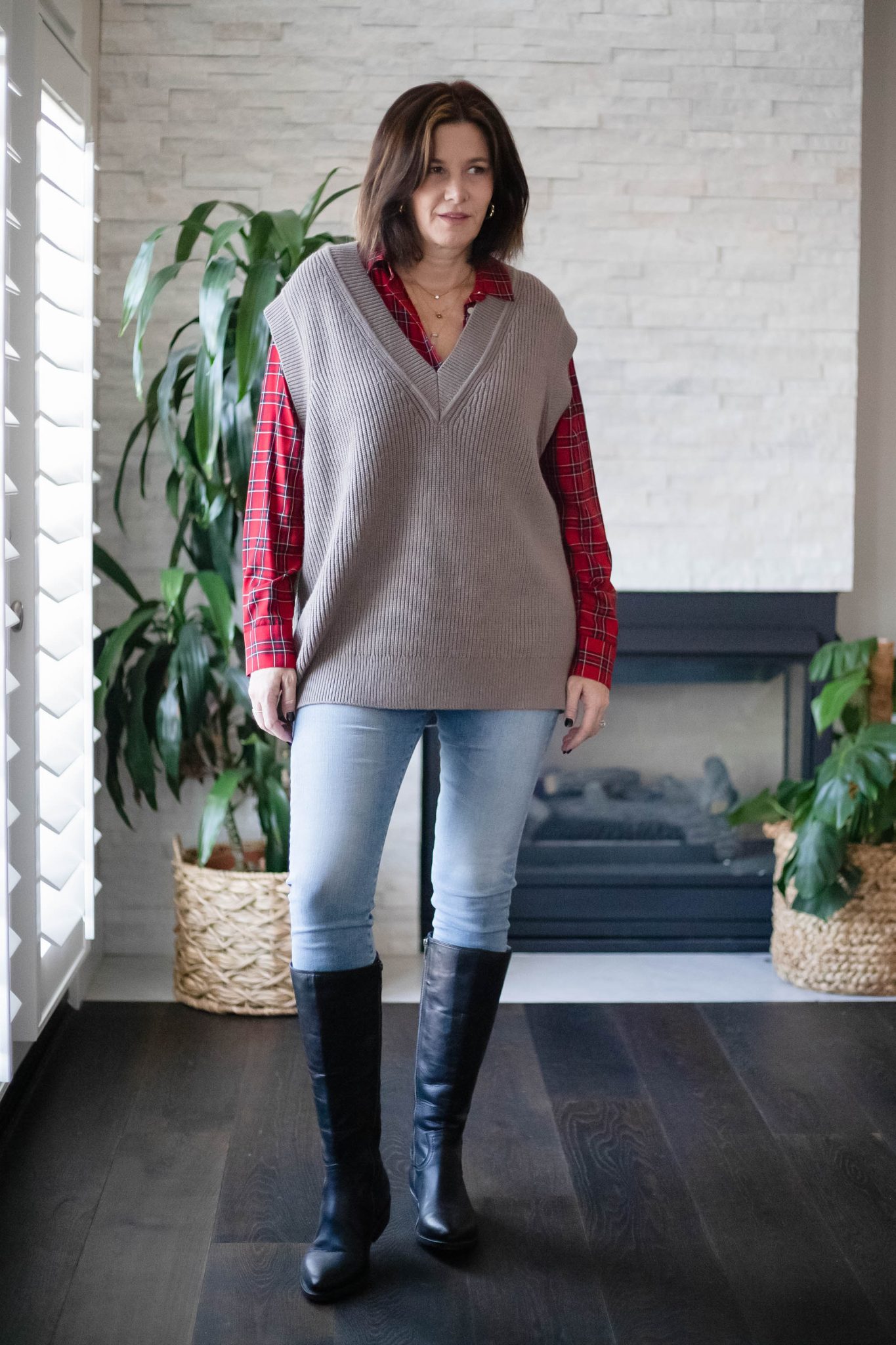 7 Ways to Style a Sweater Vest - StyleDahlia